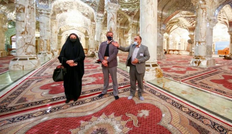 \"C'EST UN GRAND HONNEUR D'ÊTRE AU SANCTUAIRE DE L'IMAM ALI\", dixit l ...