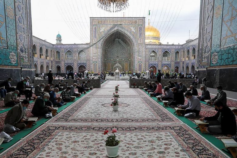 In Pictures: Quran sessions during Ramadan at Imam Redha Holy Shrine